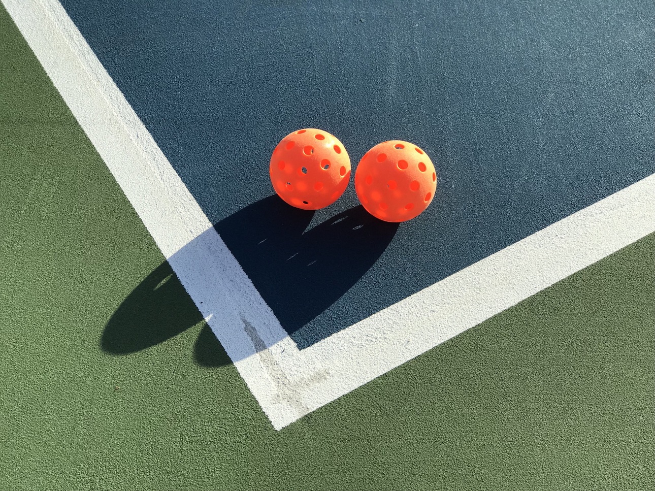 Pickleball, el deporte que desplaza al pádel - Primeriti